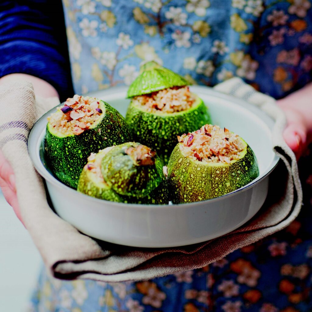 Calabacitas rellenas de quinoa y nueces ⋆ Receta ⋆ Larousse Cocina